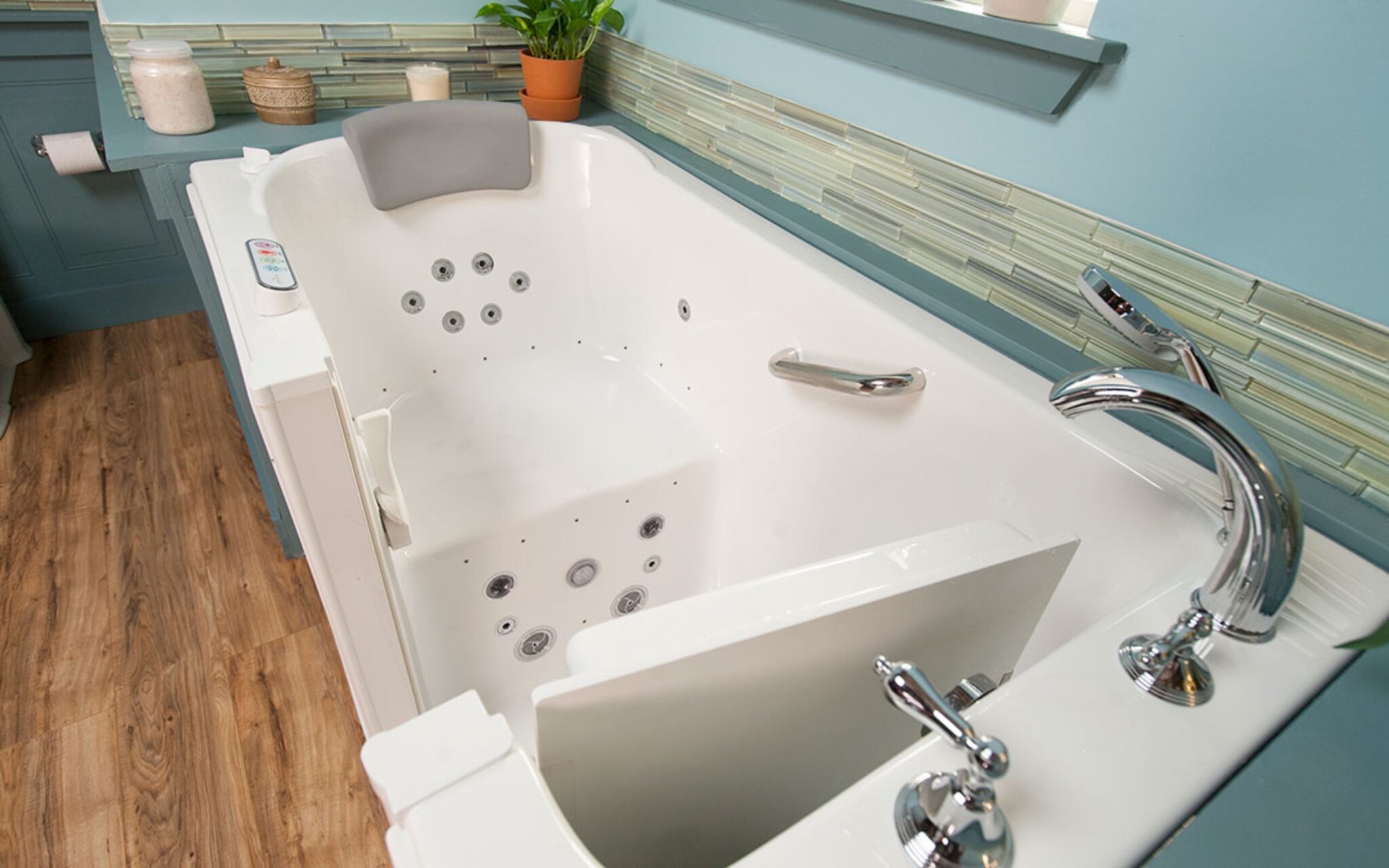 Best Walk-In Tubs of 2025: Cost, Types, and Features