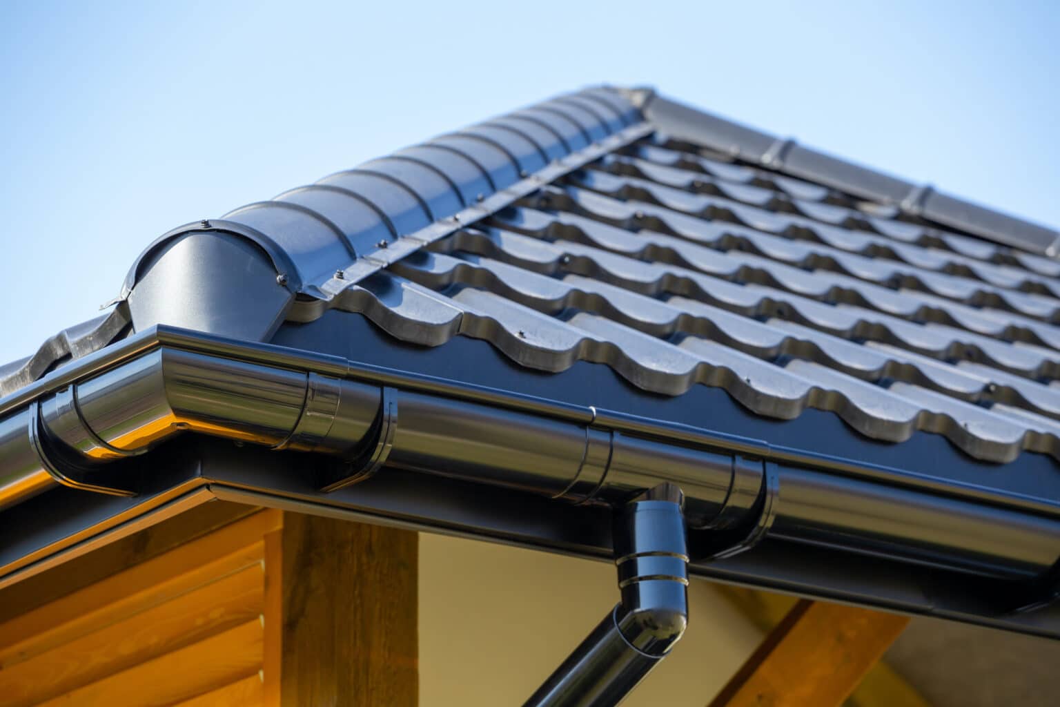 Price of Different Gutter Guard Installation Methods (2025)