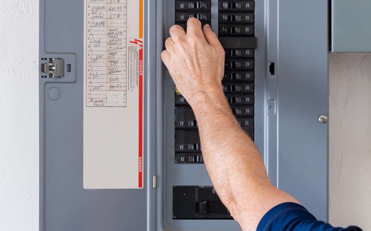 How To Replace a Light Switch