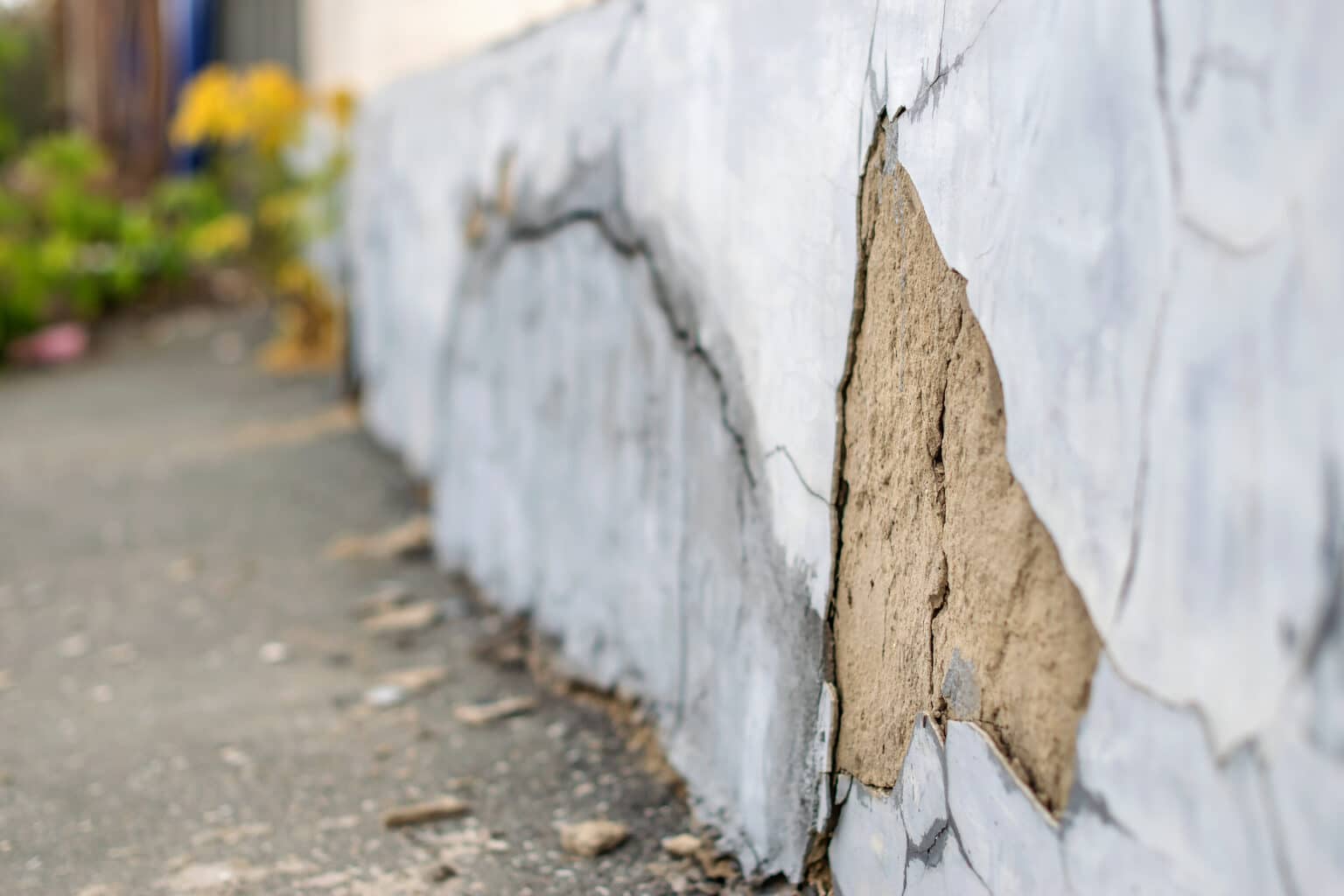What Is a Lally Column? Purpose, Installation, and Safety