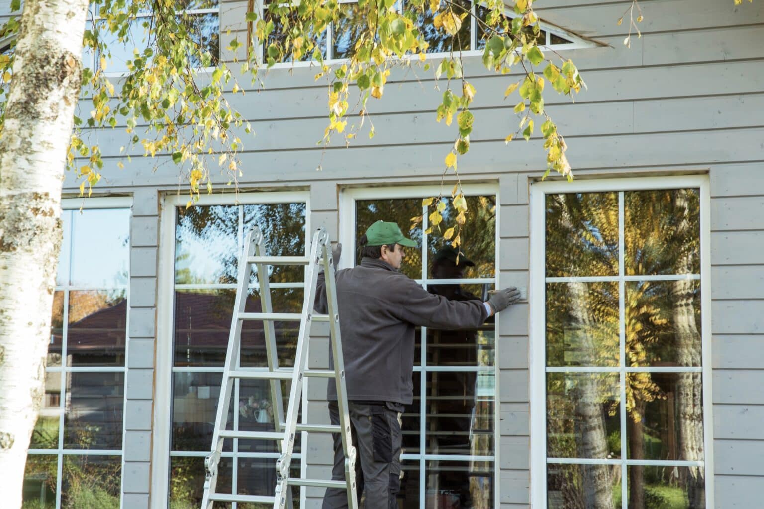 How Much Do Wood Replacement Windows Cost? (2025 Guide)