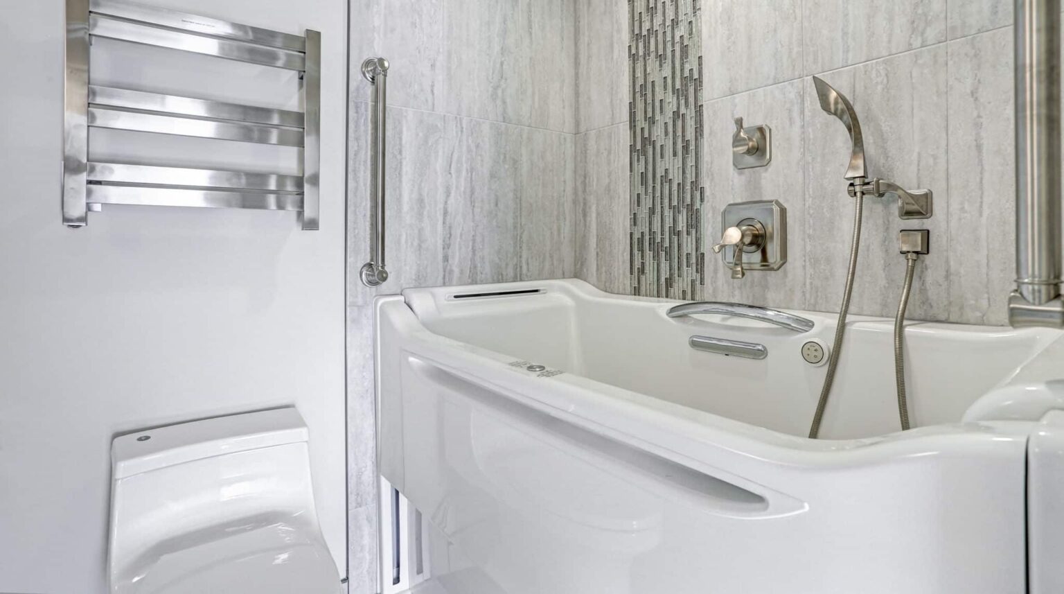 Best Walk-In Tubs for Seniors (May 2026)