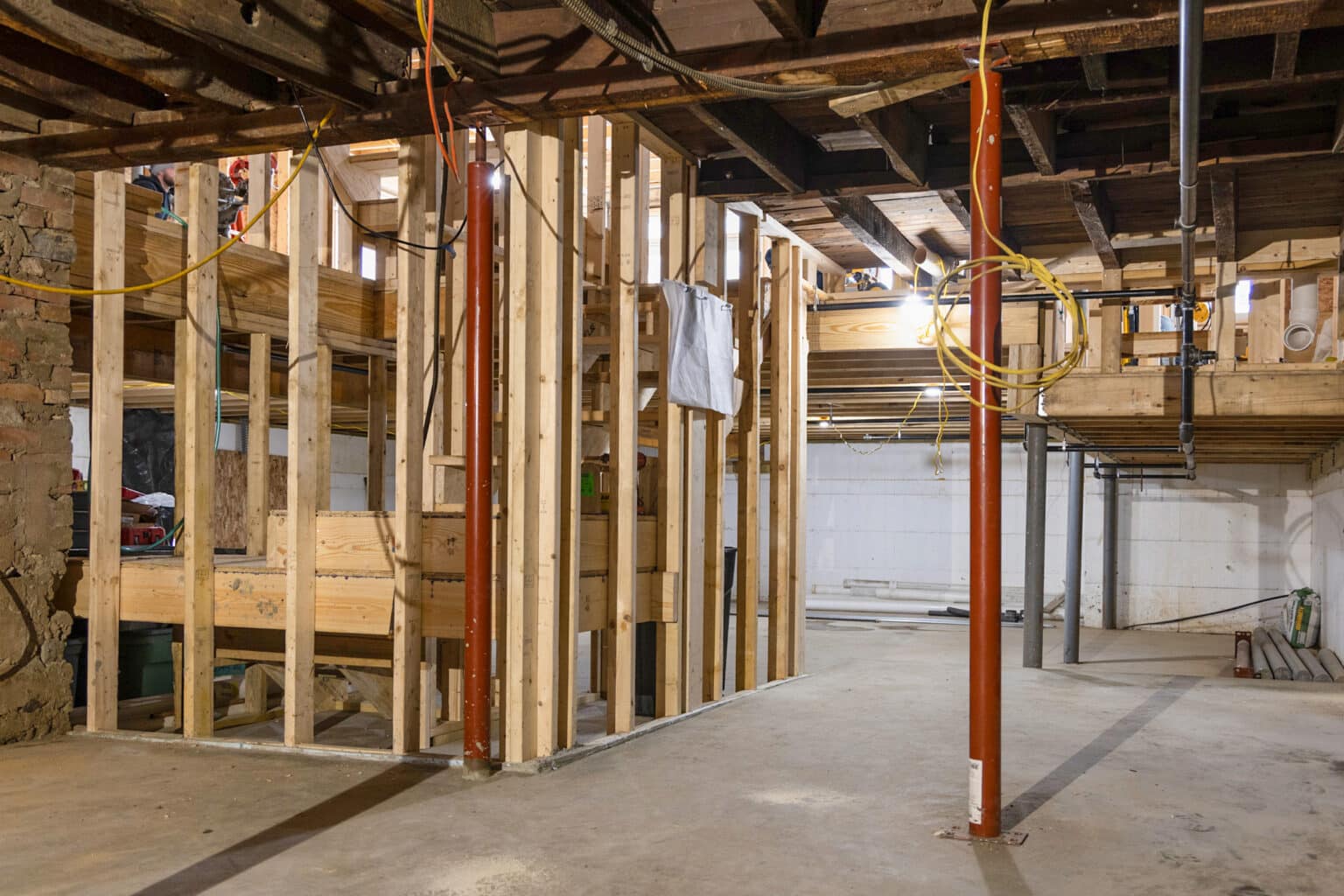 What Is a Lally Column? Purpose, Installation, and Safety