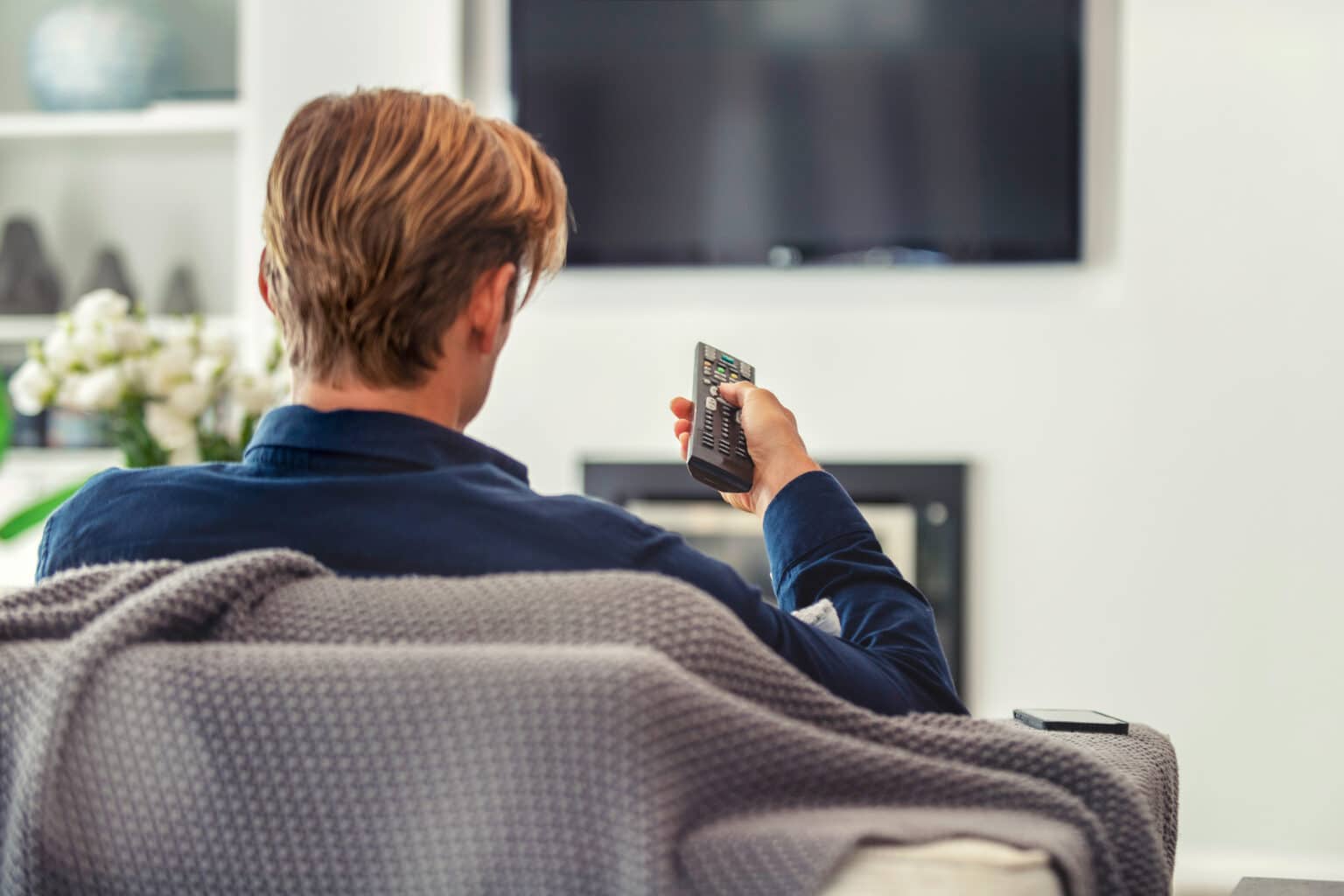 How To Connect Your TV To a Cable Box