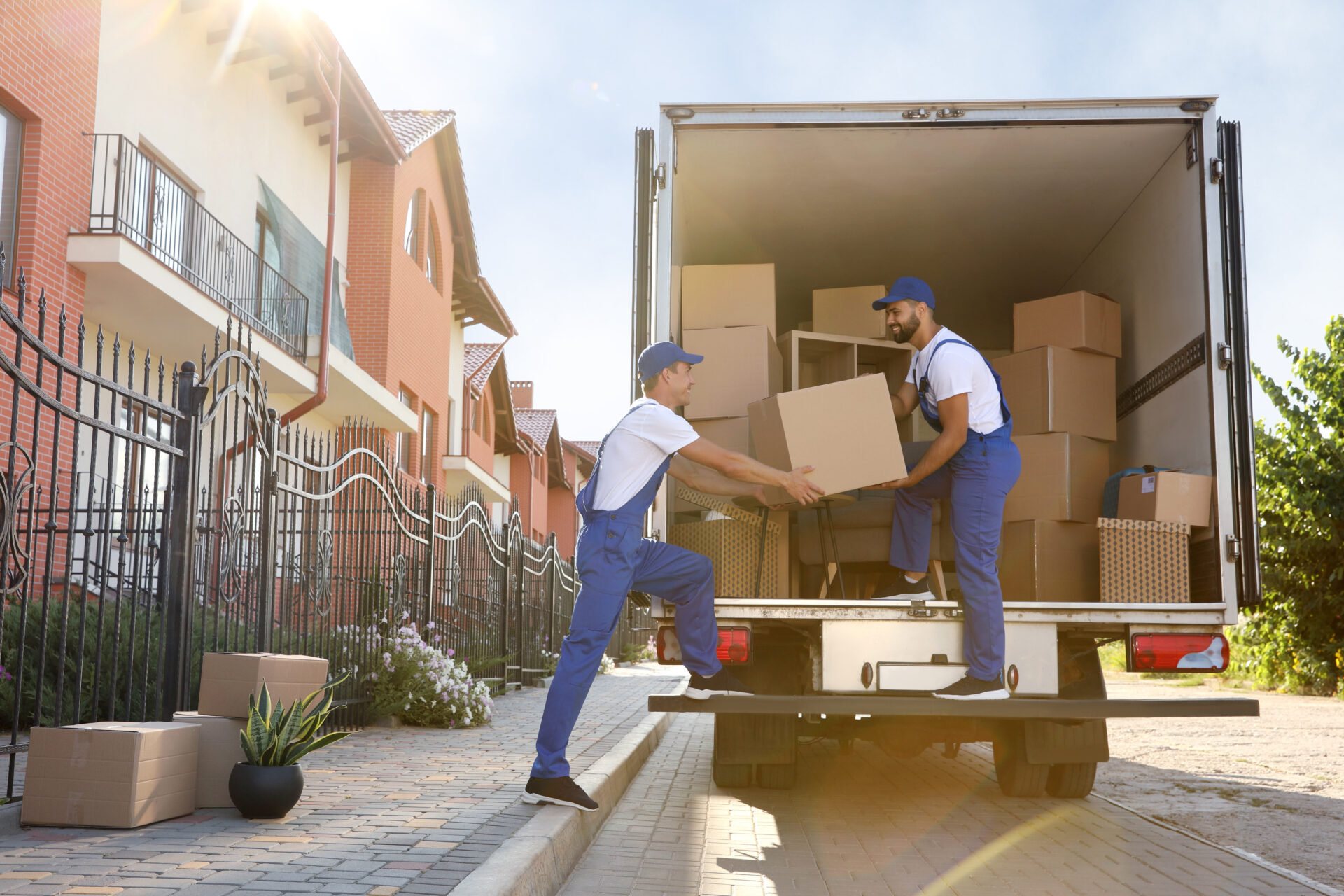 8 Best AAA Moving Discounts To Help You Save