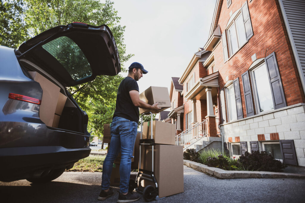 How To Safely and Efficiently Use a Moving Dolly