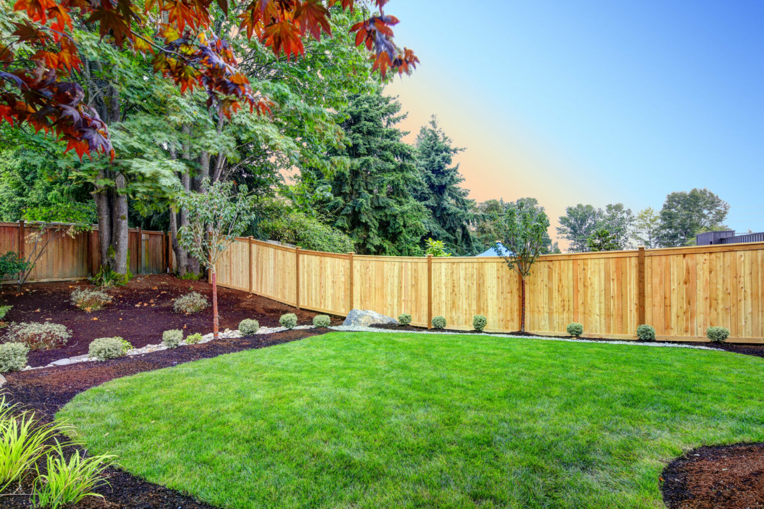 Patio Fence Ideas To Enhance Your Outdoor Space