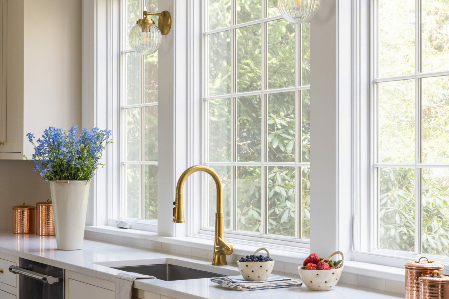 How Long Do Windows Last? Tips on When and How To Replace Them