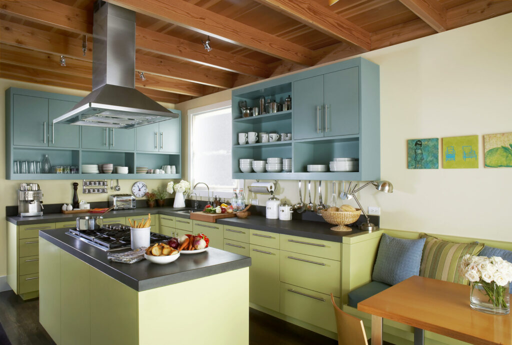 How To Choose the Right Kitchen Vent Hood to Keep Air Clean